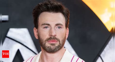 Chris Evans Shares Hopes Of Becoming A Dad English Movie News Times Of India