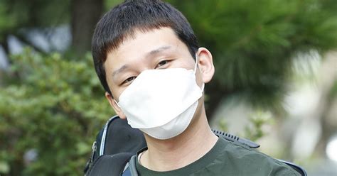 딕펑스 김현우 앙증맞은 하트