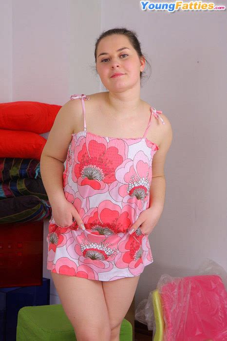 Horny Young Babe With Lots Of Cushion For Pushin Porn Pictures Xxx