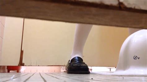 Japanese Ladies Toilet Voyeur Video 33