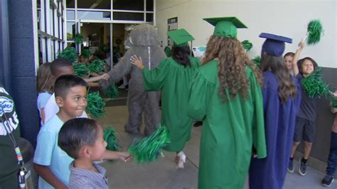 Clovis East Seniors Visit Former Elementary Schools Ahead Of Graduation