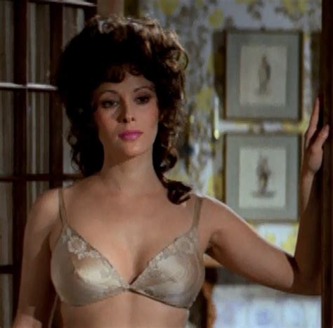 Jill St John Looks Amazing In “diamonds Are Forever”