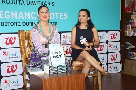 Kareena Kapoor Khan Book Launch Pregnancy Notes Before During And After