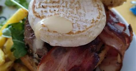 I Ate Bacon Cheeseburger With A Whole Tomme Vaudoise Imgur
