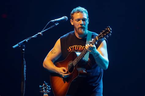 Matt Maeson Reina En La Transmisión Alternativa Con Downstairs Fm Hits