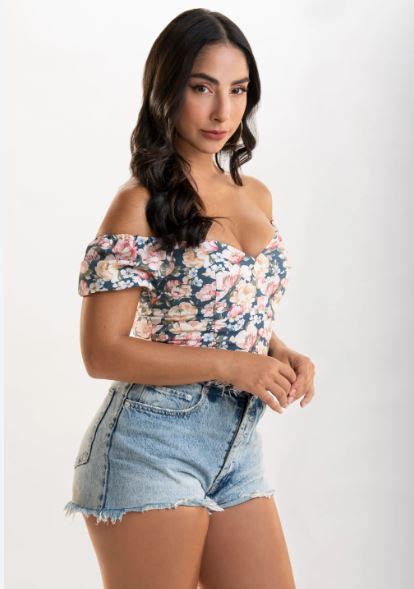 La Chacon Se Desborda En El Sofa ~ Noticias