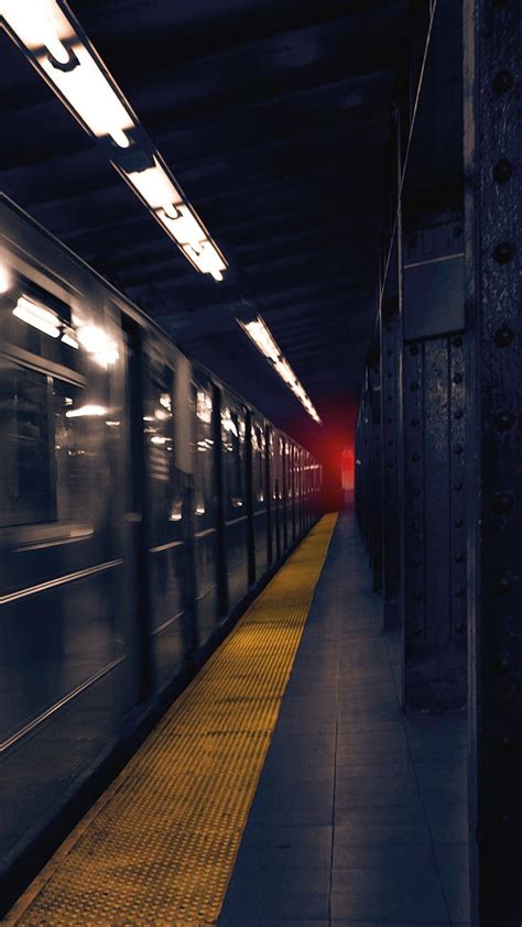Underground Wallpapers 55700 Underground Station Platform Stock