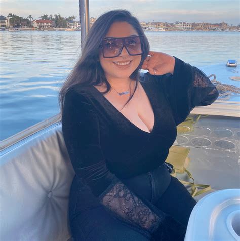 Selfies Surgeries And Self Loathing Inside The Facetune Epidemic