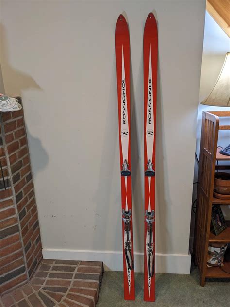 Vintage Skis Rossignol Olympique Beautiful Bold Graphics Bindings