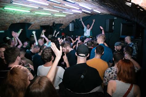 Kto Sa Bojí Nech Nechodí Do Klubu Juraj Cocher A Dj Yanko Kral Otvorili V Bratislave Nový