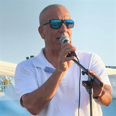 דרור אהרון גן יבנה Facebook