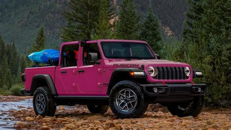 Jeep Gladiator Se Pinta De Rosa Con Nuevo Color Tuscadero Pink