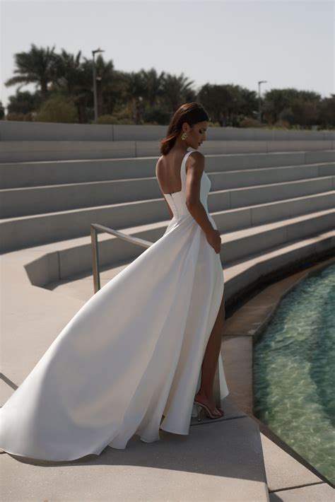Buy Wedding Dress Aliana Martha From The Collection Of 2025 In The
