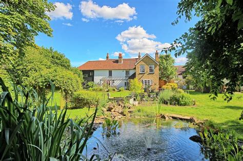 High Street Stanstead Abbotts Sg12 6 Bed Detached House For Sale £1 450 000