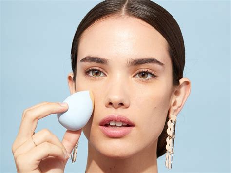 This Is How To Cover Peach Fuzz And Stubble With Makeup