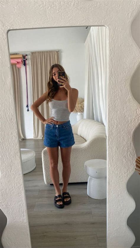 Tall Emily Feld In Stunning Uniform By Giantesssex21 On Deviantart