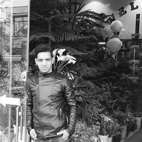 ‎هاشم رشیدی‎ Hashem R75 • Threads Say More