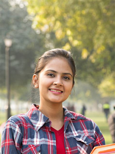 Topper Tips Cbse टॉपर ऐसे करते हैं पढ़ाई आप भी जानें सीक्रेट Times Now Navbharat