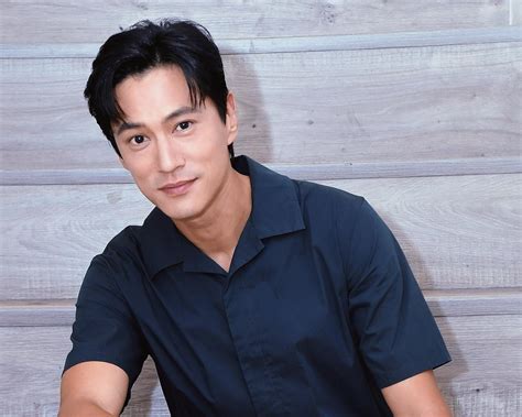 鍾承翰 Hans Chung 當我們ㄎㄧㄤ在一起 我們一路ㄎㄧㄤ到中秋節 大家中秋連假快樂到ㄎㄧㄤ 最佳利益 陳博昀 雷子倩 何佳佳 林學睿 李從白 何哥 蔣明麗 ㄎㄧㄤ