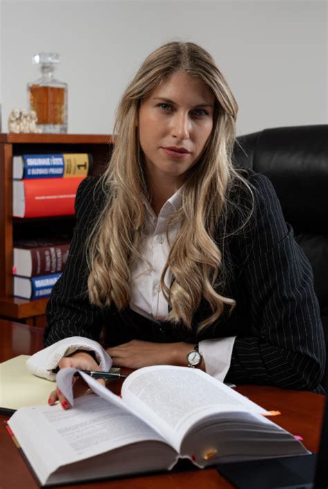 Upoznajte Naš Tim Odvjetnik Andrej Bašović