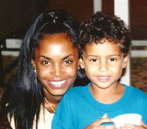 Quincy Brown Calls Late Mom Kim Porter The Most Important Woman