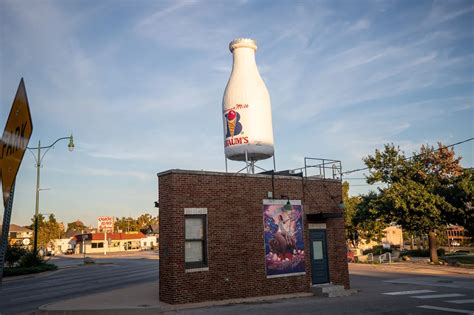 Milk Bottle Grocery In Oklahoma City Oklahoma Route 66 Road Map
