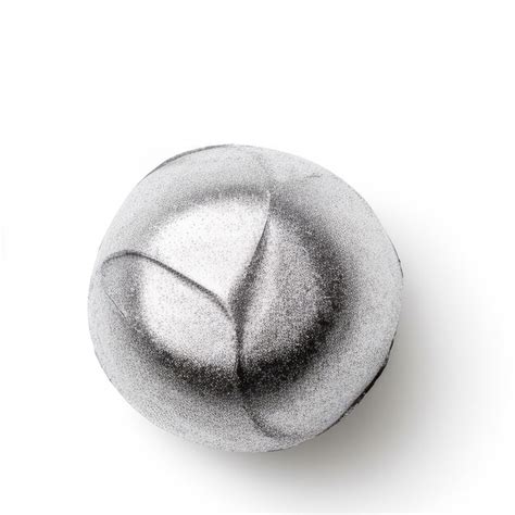 Premium Photo A Silver Object With A Silver Cap That Says Shell