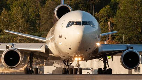 Md 11 Grounded By Faa Following Ups Kentucky Crash