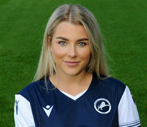 Madelene Wright Banting Setir Jadi Model Erotis Online