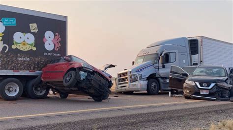8 People Killed When More Than 20 Cars Crash On I 15 Near Fillmore