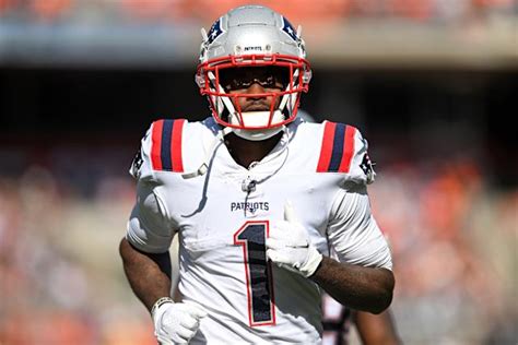 Patriots Wr Devante Parker Reportedly Agrees To 3 Year Deal Worth Up To