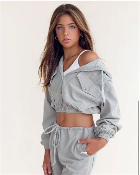 Ava And Leah Clements 😊🌹🌹 Bad Girl Outfits Teen Girl Fashion Pretty Korean Girls