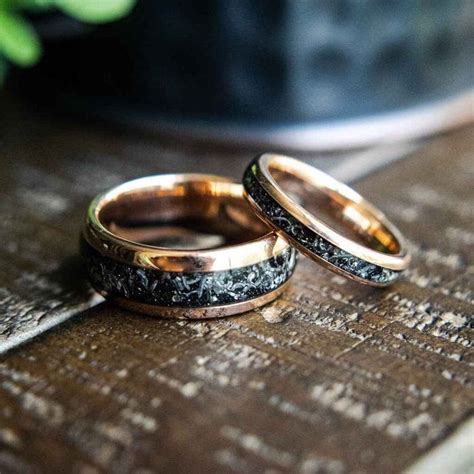 Unique Couple Rings