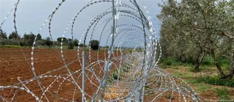 Nouriss Barbed Wire Fence In Buffer Zone Put On Hold In