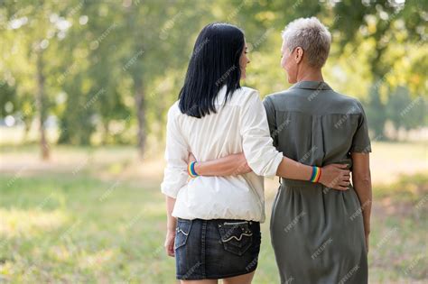 Free Photo Lesbian Couple Outdoor Hugging