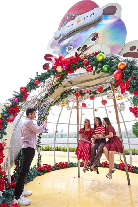 A Touch Of Christmas Magic At Pavilion Reit Malls
