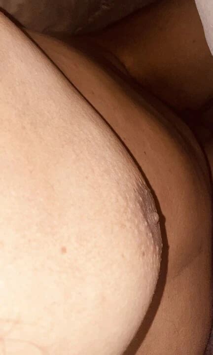 H裸の喜びは、彼のシャワーの後にあなたに Xhamster