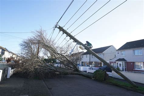 Storm Éowyn Over 200k Homes And Businesses Remain Without Power Newstalk