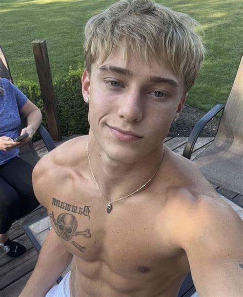 Blake Andrew Caras Loiros Homens Loiros Rapazes Sensuais