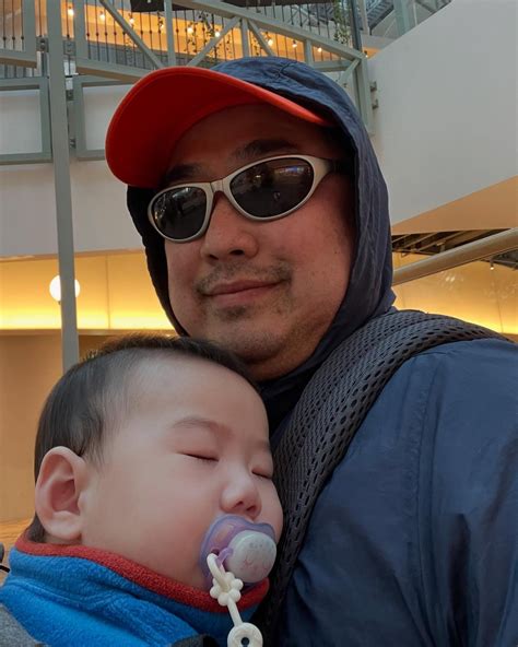 강재준 가려도 아빠와 아들인 줄 알겠어귀여운 父子 외출 헤럴드 Pop