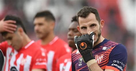 Manuel Roffo Y Su Aparición En El Ranking De Las Mejores Atajadas Del Campeonato • Canal C