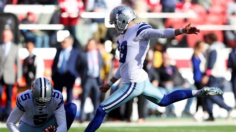 Jerry Jones Gives Inconsistent Brett Maher Pregame Pep Talk