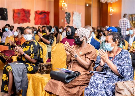 Gallery Sustainability Table