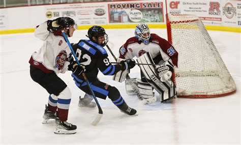 Ox Vs Squatch By Sumner Shots