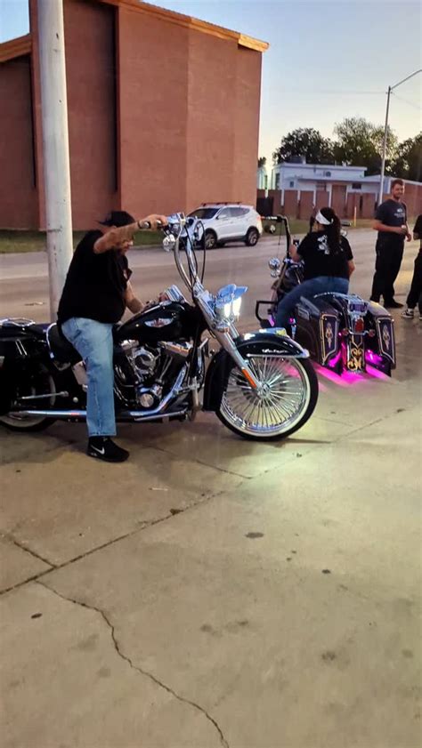 Chicas And La Vicla Vida Viclas