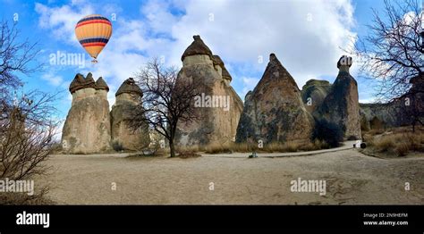 Tourisric Balloon Over The Extraordinary Rocks Formations Rock Hills Of