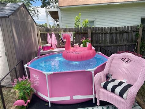Pin By Amber Douglas On My Pins Bellas Stuff Pool Decor Outdoor