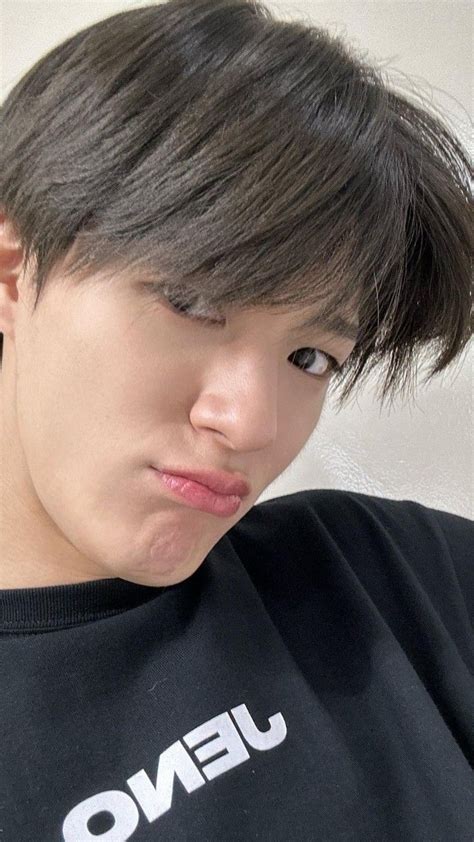 Lee Jeno♡ Pria Tampan Materi Pacar Gambar Krishna