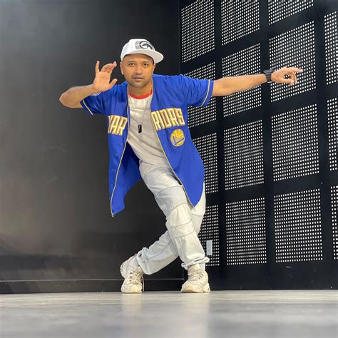 Santosh Konathala Bollywood Dance Choreographer 📣bollywood Dance
