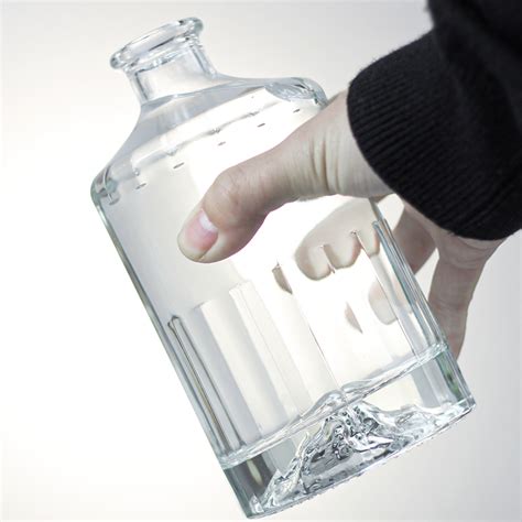 Custom Design 500ml Mountain Bottom Glass Bottle For Gin Navigator Glass